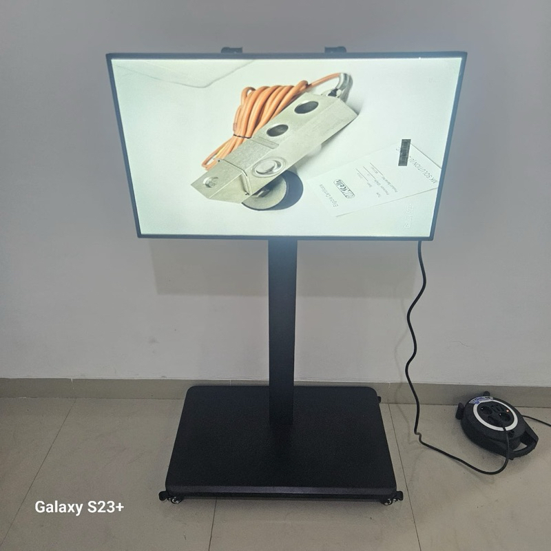 Jual digital signage display papan iklan digital video non touchscreen ...