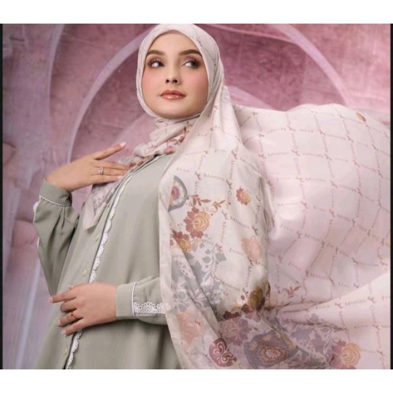 Jual (PRELOVE) Mandja hijab Ivan Gunawan | Shopee Indonesia