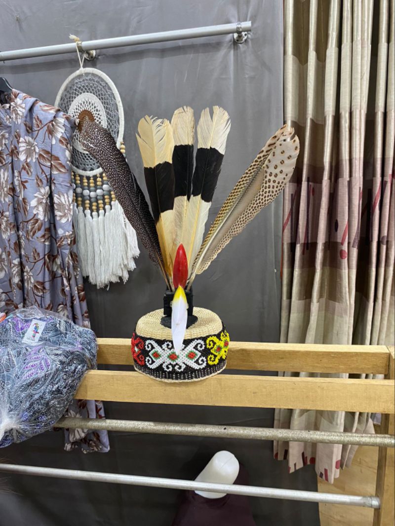 Jual TOPI DAYAK KEPALA ENGGANG-TOPI KEPALA BURUNG DAYAK | Shopee Indonesia