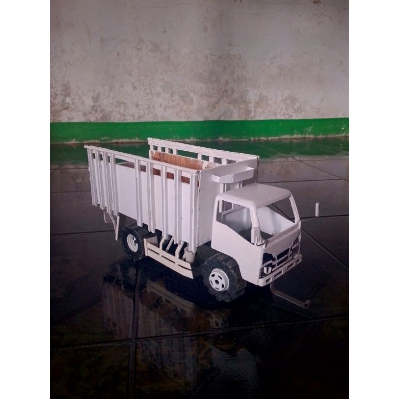Jual Miniatur truk plastik modif giga | Shopee Indonesia
