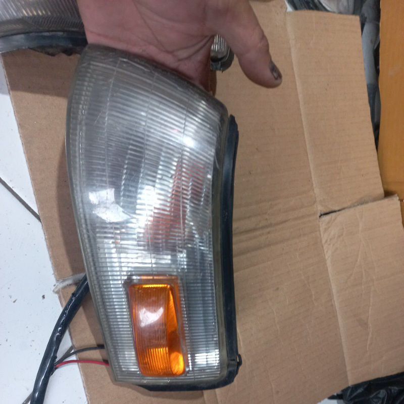 Jual Lampu sein mazda 262 1990 sd 1991 original | Shopee Indonesia