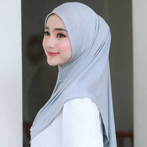 Jual Jilbab Bergo instan Soft Pad - Hijab Instan Daily Size M - Matt Jersey Premium | Shopee ...
