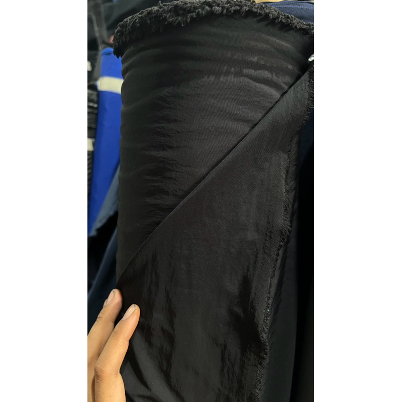 Jual KAIN TASLAN CRINKLE TEBAL BAHAN KAIN JAKET | Shopee Indonesia