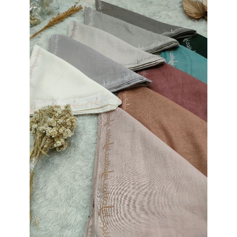 Jual ELZATTA HIJAB SEGI EMPAT KAILA LAZATTA II BAHAN VOAL PREMIUM LOGO ...