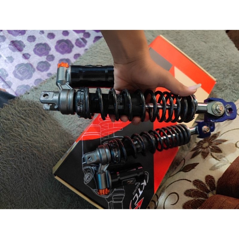 Jual shock nmax aerox PCX ADV Lexi yang sudah double shock merk NUI ...