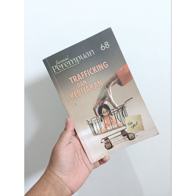 Jual Buku Yayasan Jurnal Perempuan Edisi 68 Trafficking dan Kebijakan | Shopee Indonesia
