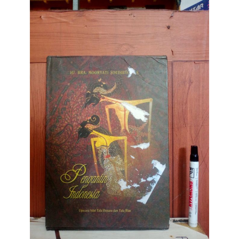 Jual buku pengantin Indonesia, upacara adat tata busana dan tata rias | Shopee Indonesia