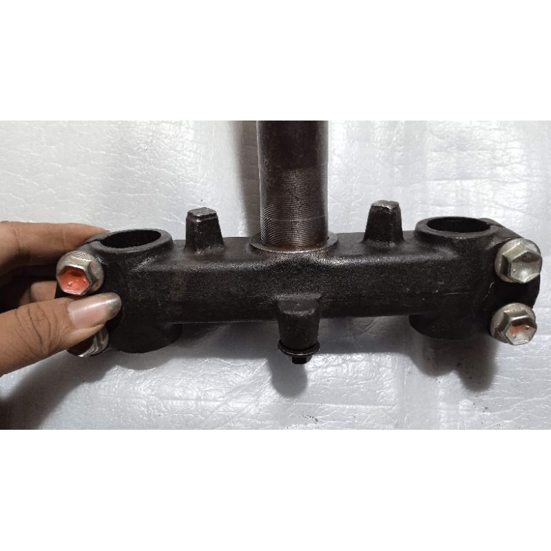 Jual NOS T bawah segitiga shockbreaker depan Yamaha Mio sporty smile karburator automatic soul ...