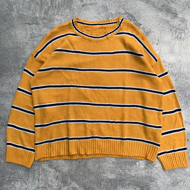 Jual Salur Knit Crewneck / Sweater Rajut | Shopee Indonesia