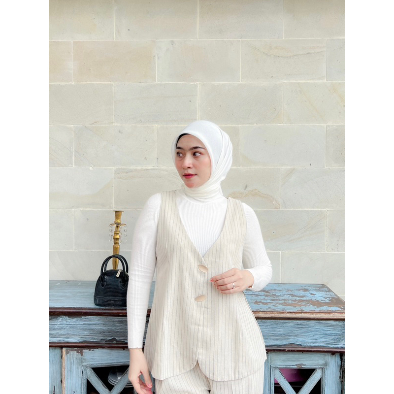 Jual Hanah long vest (kancing kerang) | Shopee Indonesia