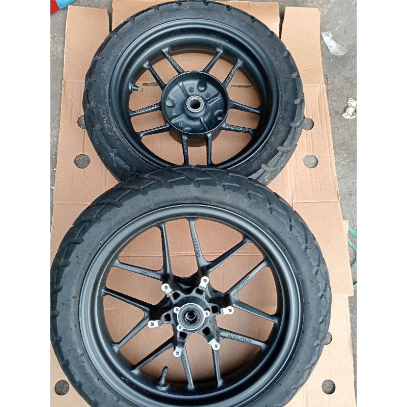 Jual velg pelek Honda ADV 160 PNP 150 barang seken ORI copotan kondisi ...