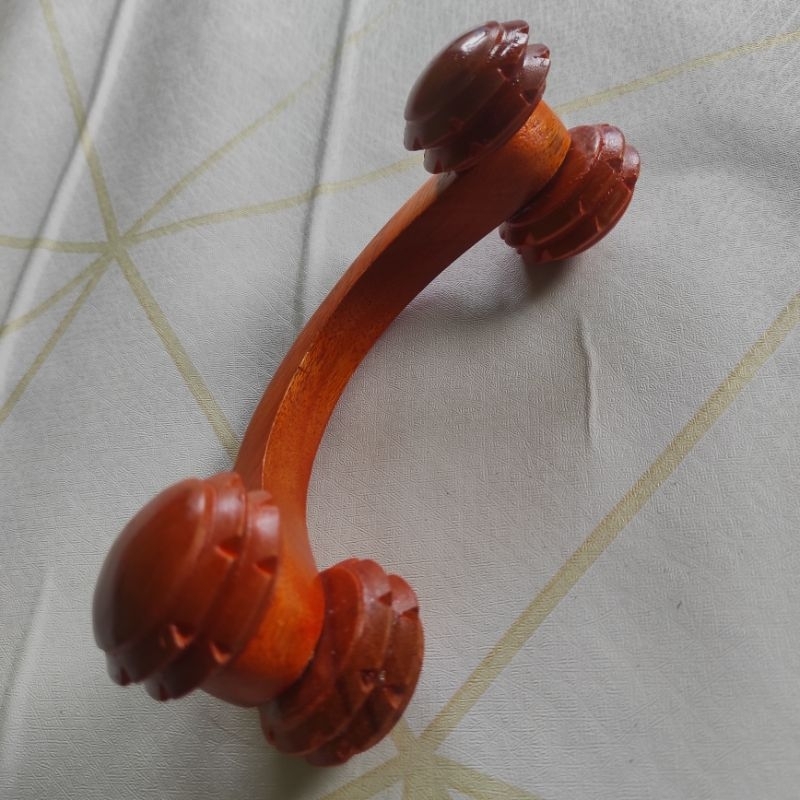 Jual Alat Pijat Terapi Bahan Kayu Model Roller Dorong / Alat Kesehatan ...