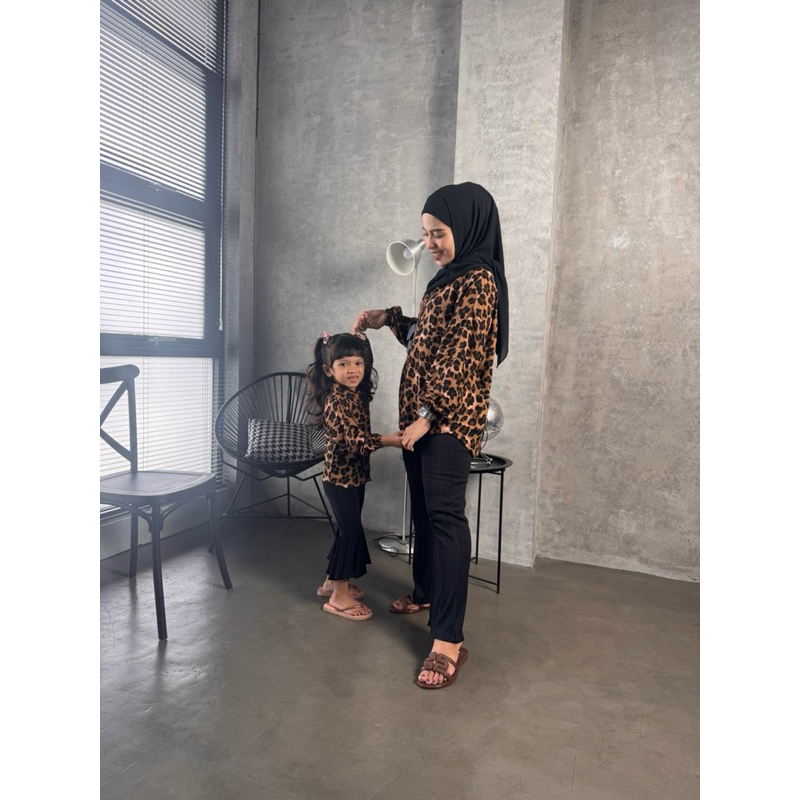 Jual leopard blouse baju couple ibu dan anak by iln.chic | Shopee Indonesia