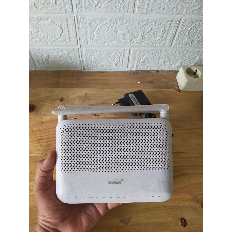 Jual fiberhome dualband fiberfome D2 + Adaptor 12v 1a | Shopee Indonesia