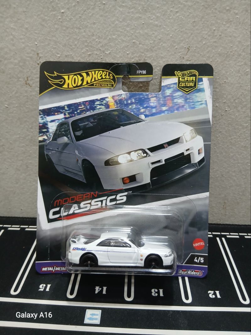 Jual Hotwheels Premium Modern Classic Nissan Skyline R33 Greedy ...