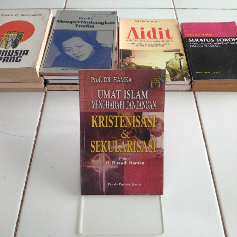 Jual umat islam menghadapi tantangan kristenisasi dan sekularisasi ...