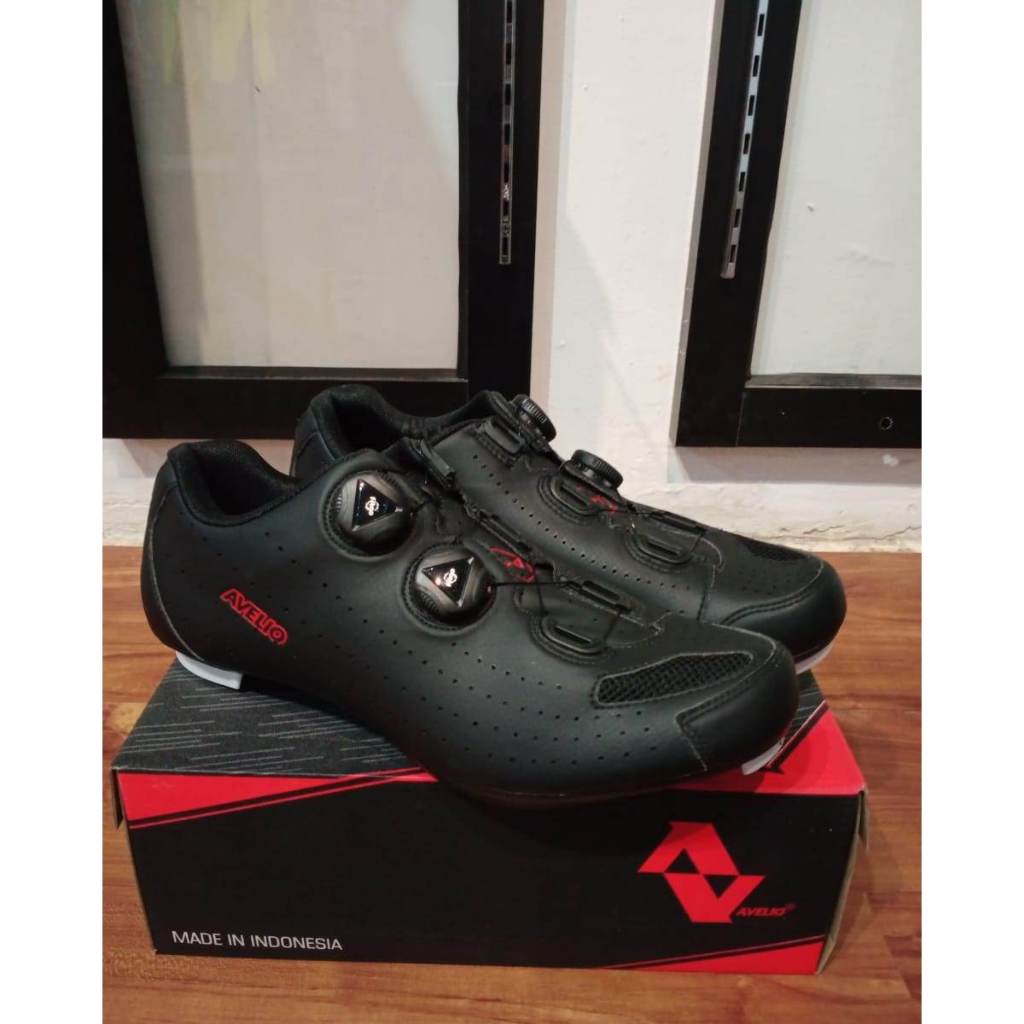 Jual SEPATU CLEAT ROADBIKE DAN MTB AVELIO - BLACK | Shopee Indonesia
