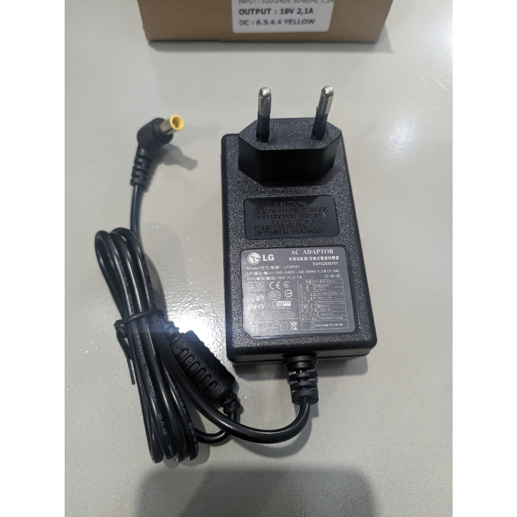 Jual [ORIGINAL] Adaptor TV Monitor LG 19V-2.1A LED Tv Monitor LG 19volt ...