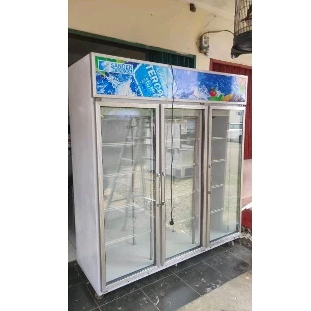 Jual Showcase Chiller 3 pintu SANDEN INTERCOOL SECOND Showcase minuman ...