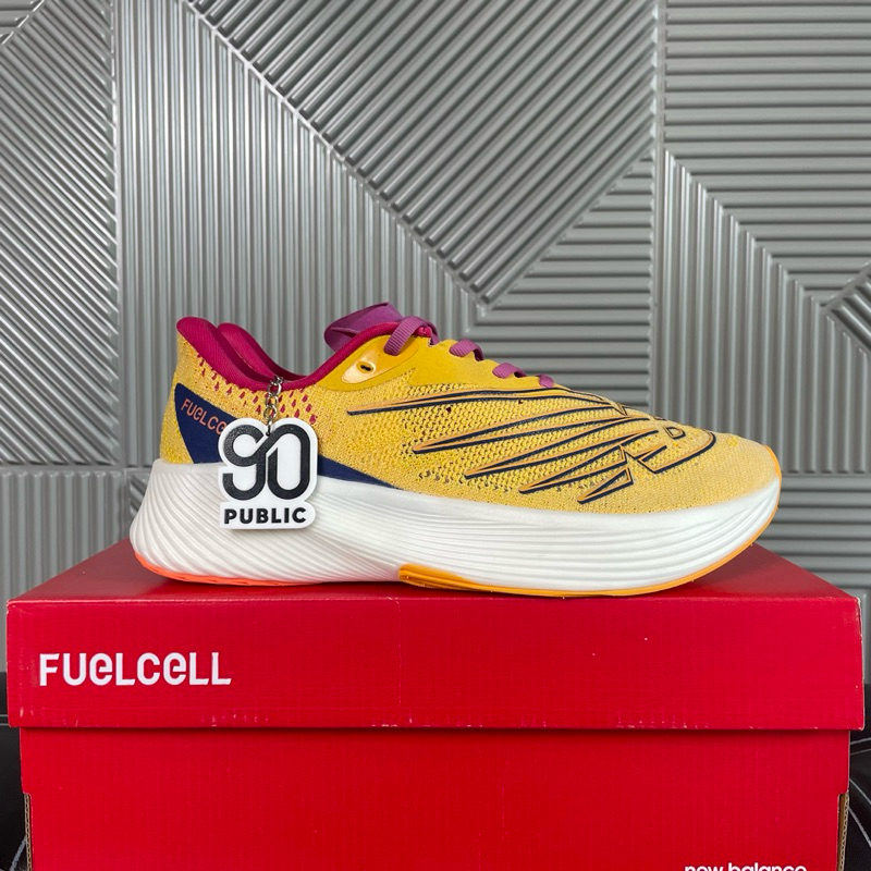 Jual sepatu running nb warna kuning | Shopee Indonesia