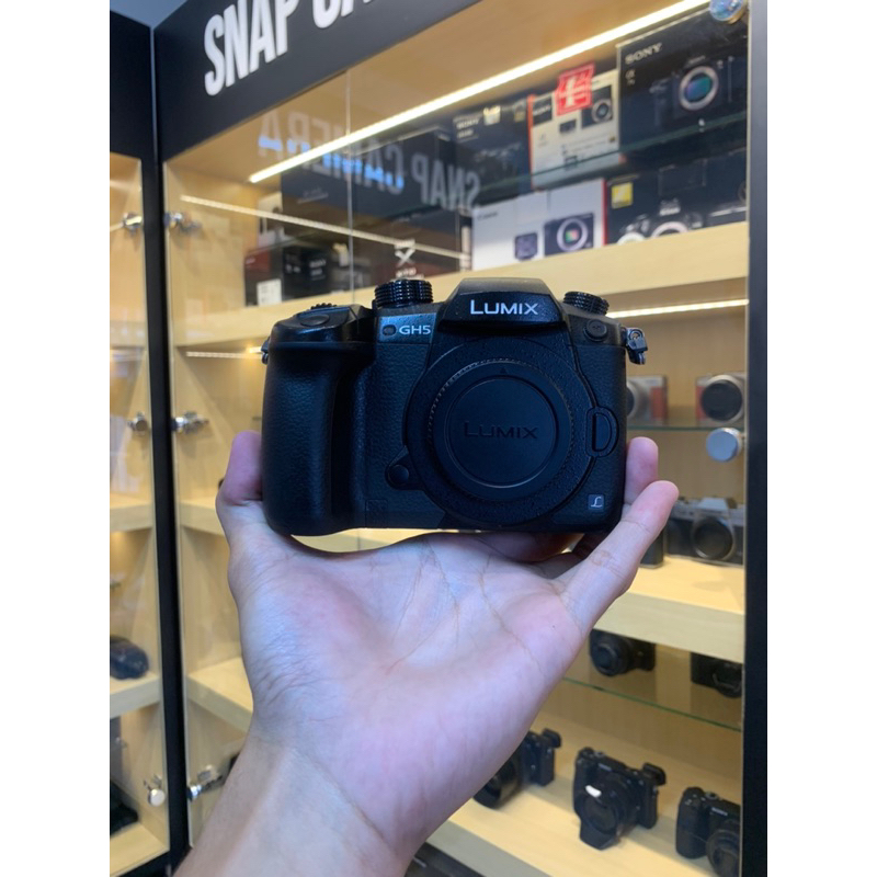 Jual Lumix GH5 Body Only mulus | Shopee Indonesia