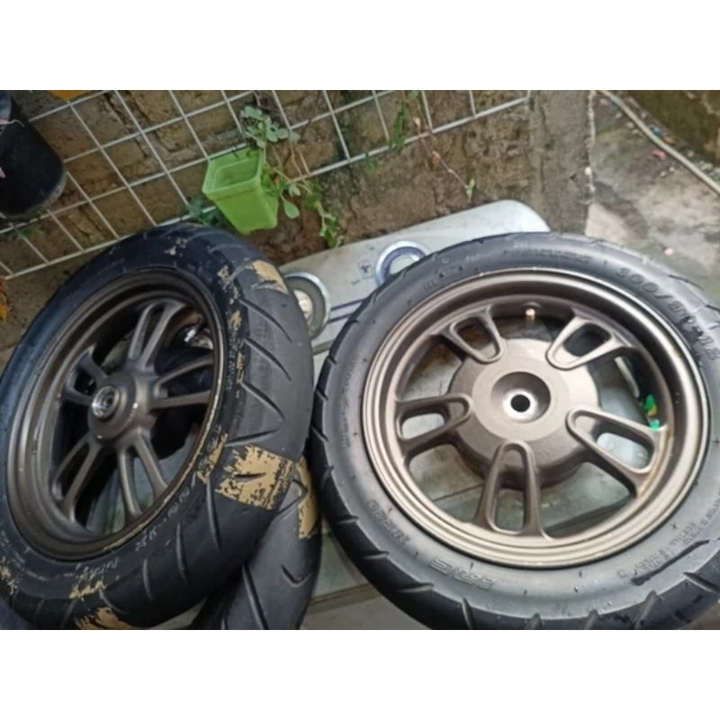 Jual Velg scoopy New ring 12 bisa beat genio spacy vario 110 dengan ...
