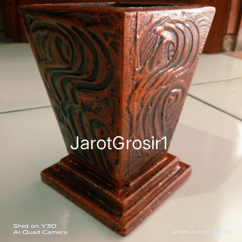 Jual VAS KAYU TINGGI 12CM LEBAR 6CM // POT KAYU MINIMALIS | Shopee ...