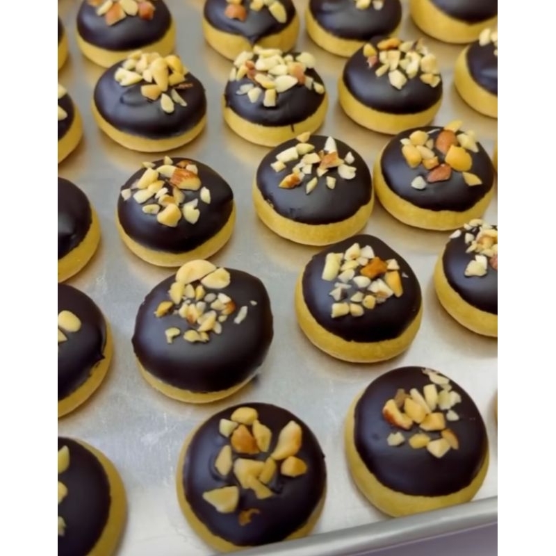 Jual San Cookies Bomboloni Cookies Ukuran 400ml | Shopee Indonesia