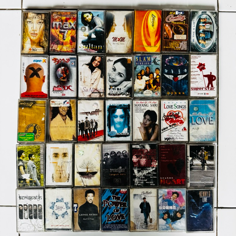 Jual Kaset Pita / Tape / Walkman Display Borongan 35 pcs Original 100% ...