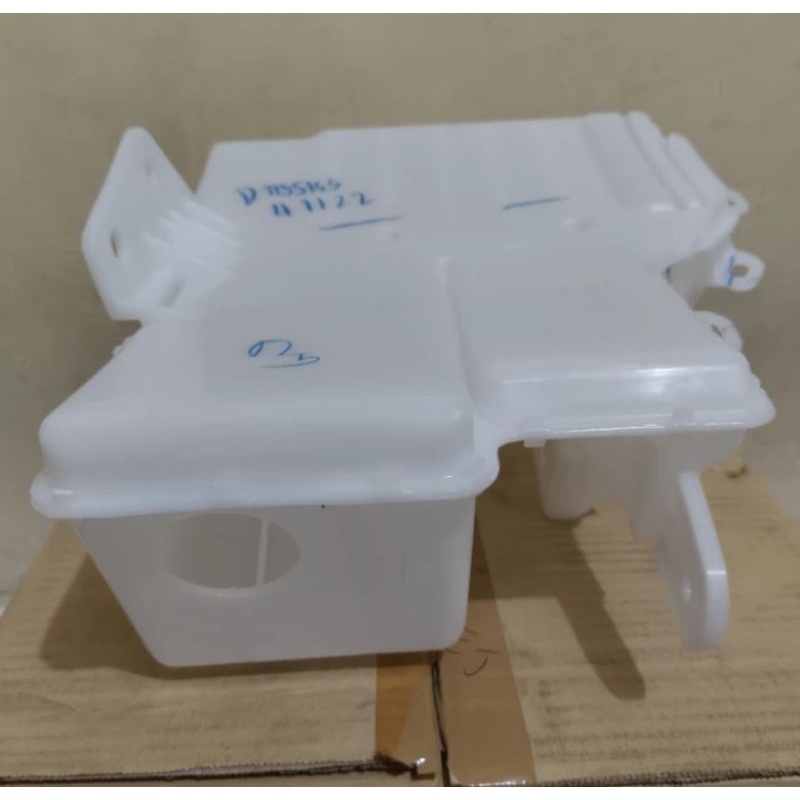 Jual 8260A493 TABUNG AIR WIPER MITSUBISHI TRITON NEW KK1T TANK WASHER ...