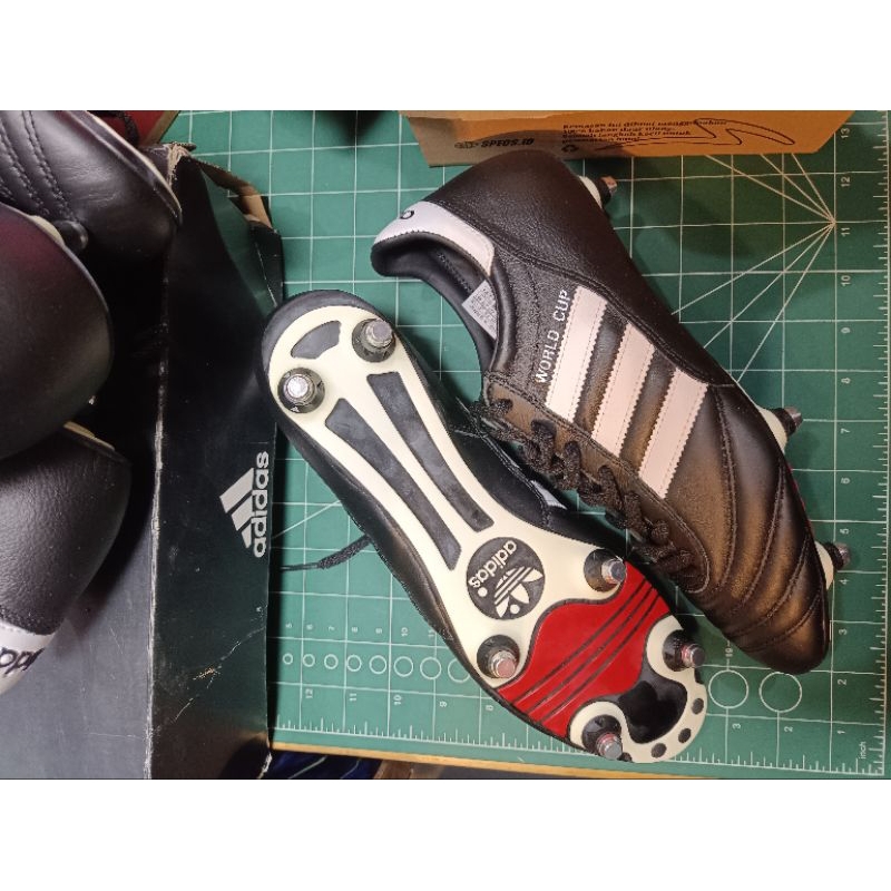 Jual Sepatu bola adidas world cup - 011040 | Shopee Indonesia