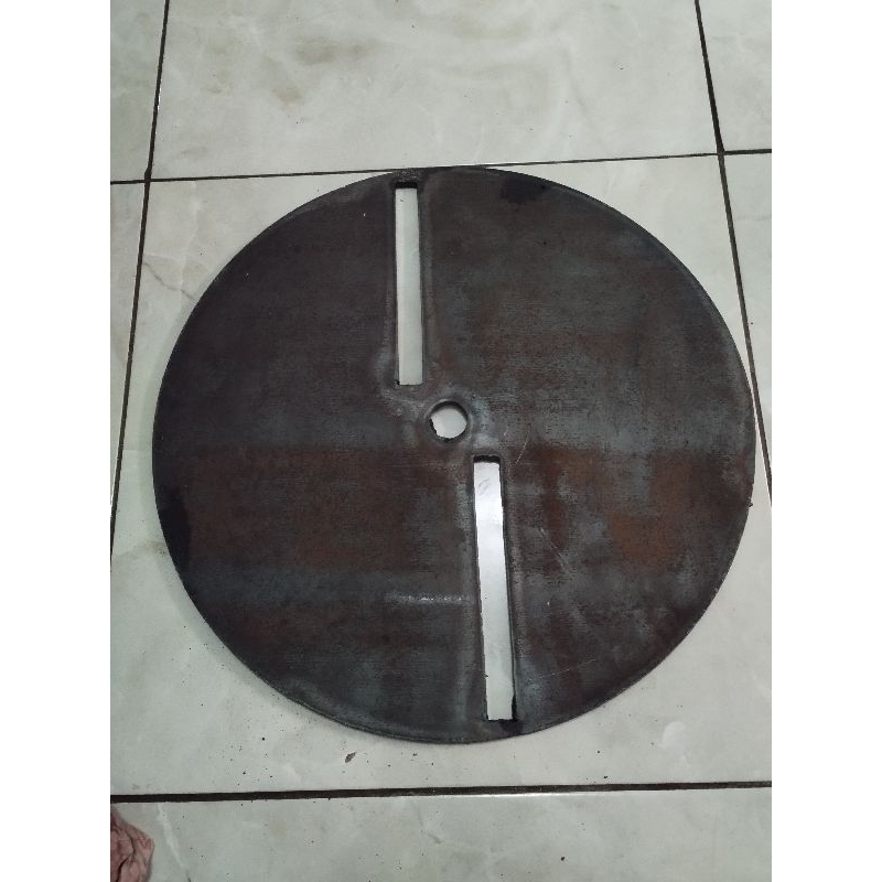 Jual Plat Besi Bulat custom Tebal 6mm Diameter 300mm lubang 30mm. 1pcs ...