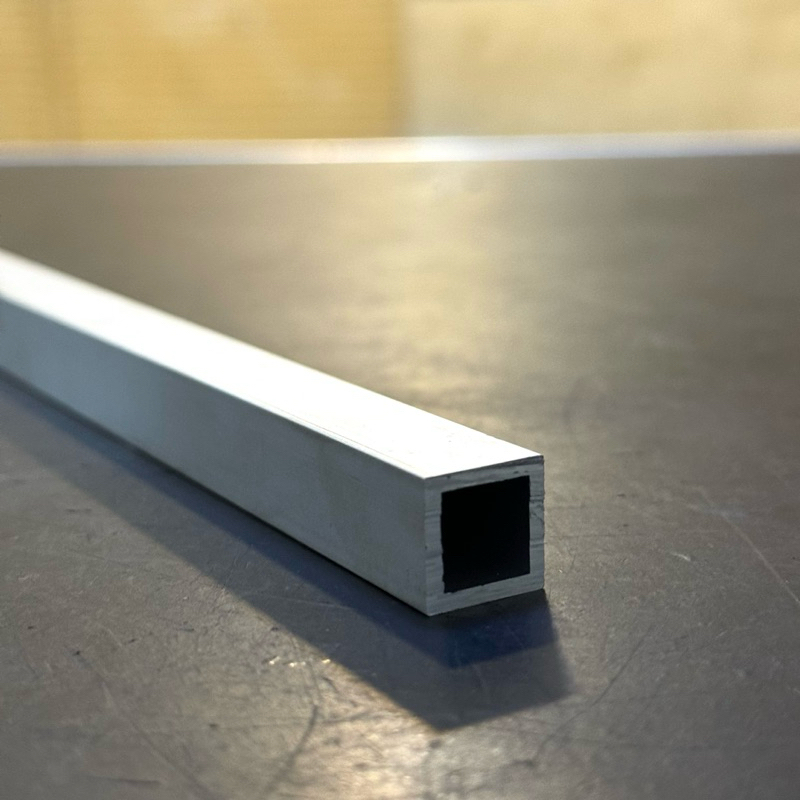 Jual Holo Alumunium / Aluminium 6063 Ukuran 15 mm x 15 mm x Tebal 2 mm ...