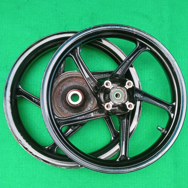Jual Velg Vario 125 KZR pnp vario 150 original repaint hitam glosy ...