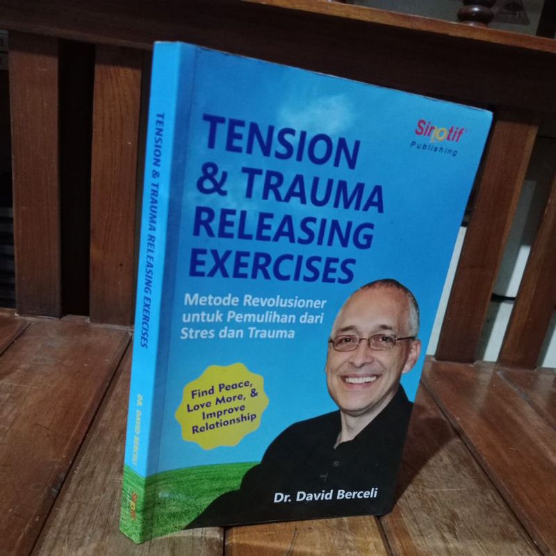 Jual TENSION & TRAUMA RELEASING EXERCISES - DR. DAVID BERCELI | Shopee ...