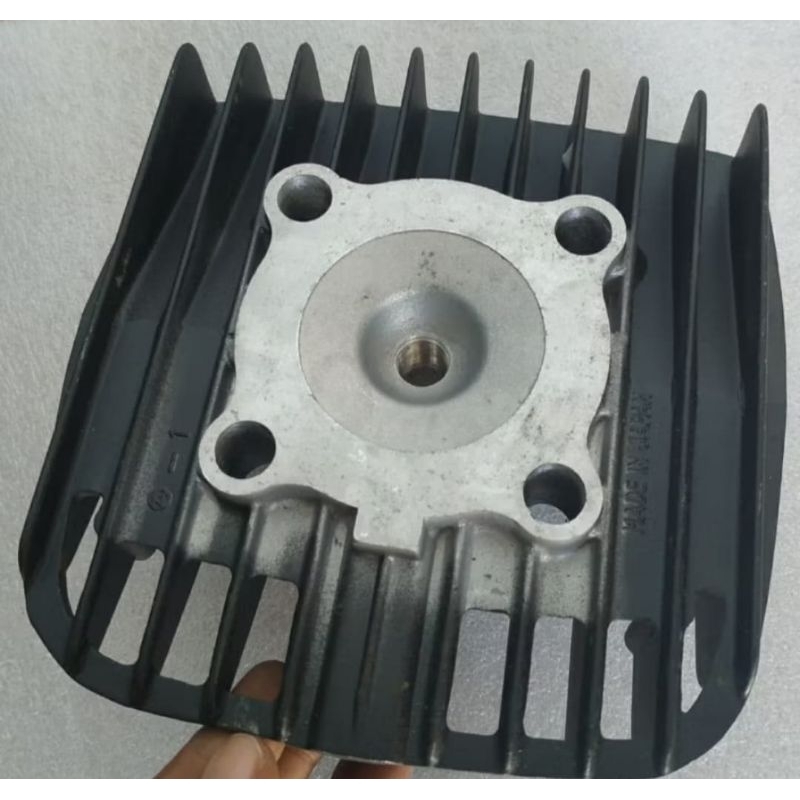 Jual Silinder head kawasaki Binter ke125 original nos made in japan ...