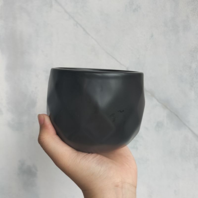 Jual POT KERAMIK HITAM BULAT | Shopee Indonesia