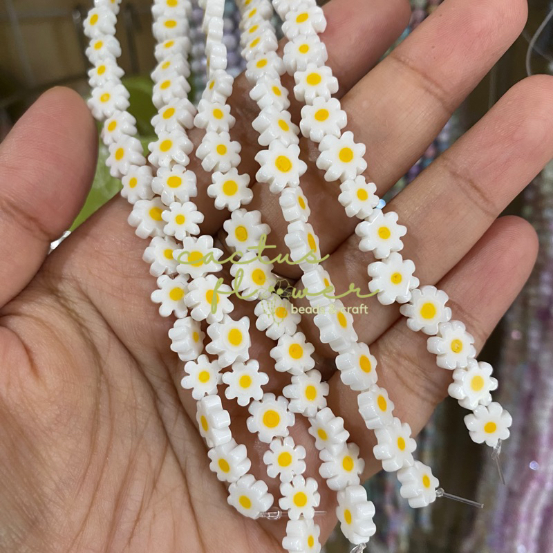 Jual Manik Premium Bunga Daisy Lapis kaca Mix warna | Shopee Indonesia