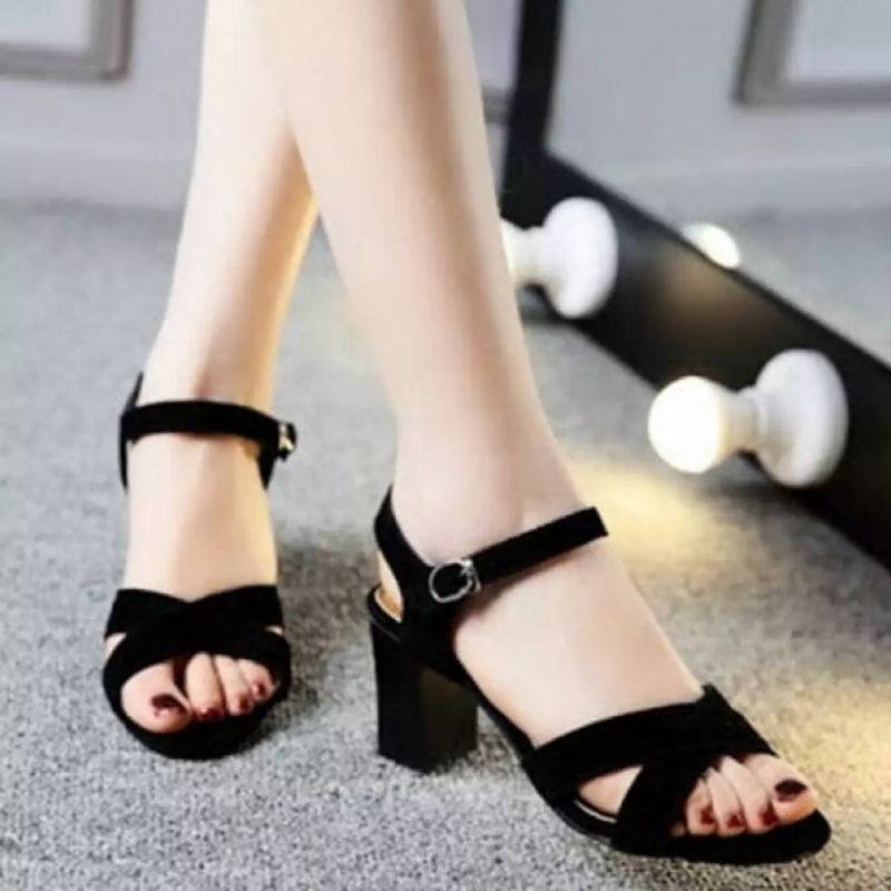 Jual ( SILANG) SENDAL WANITA KOREA / HEELS WANITA KEKINIAN / SENDAL ...