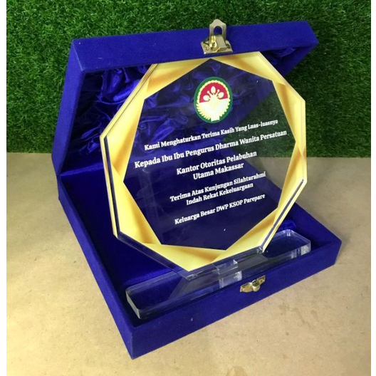 Jual PLAKAT AKRILIK HEXAGON 8mm-10mm PLAKAT AKRILIK CUSTOM | Shopee ...