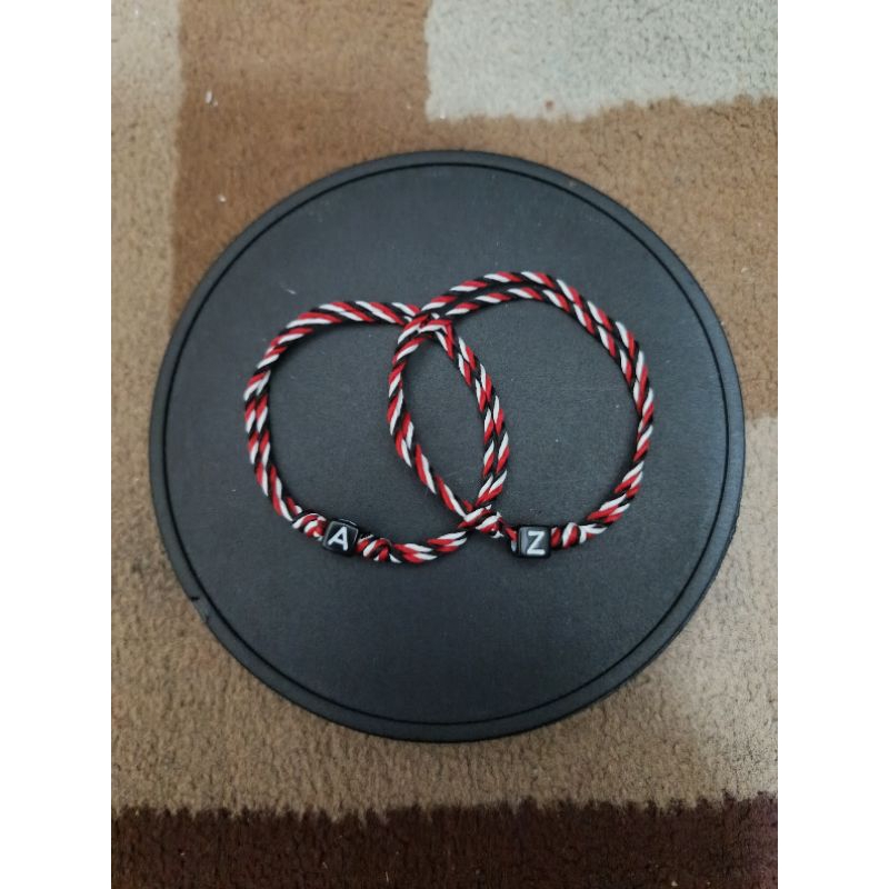 Jual Gelang Tridatu Inisial Huruf A-Z Kotak - Gelang Tridatu Custom ...