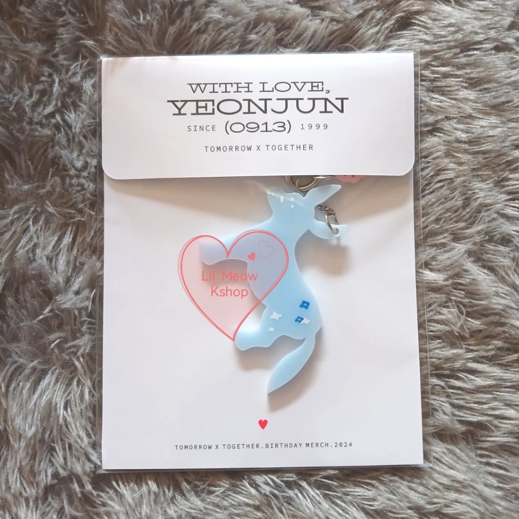 Jual [READY STOCK] TXT - WITH LOVE, YEONJUN OFFICIAL KEYRING (Sealed ...