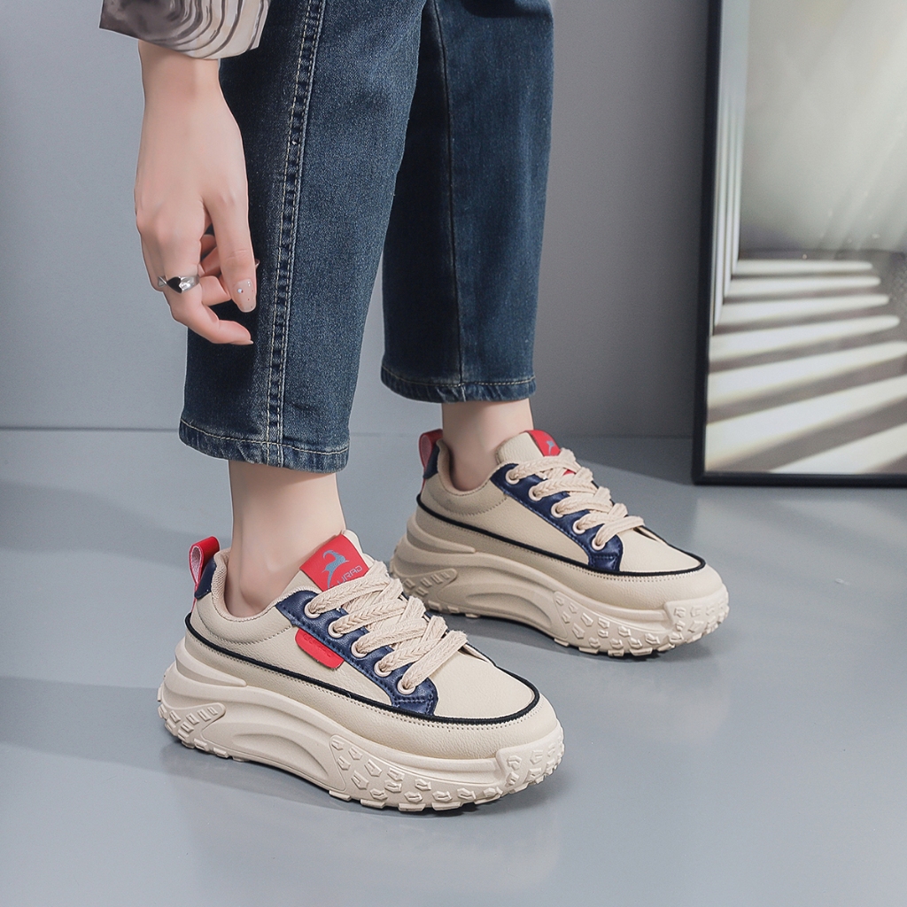 Jual LURAD Sepatu Sneakers Wanita BL8241 Sepatu Kets Wanita terbaru ...