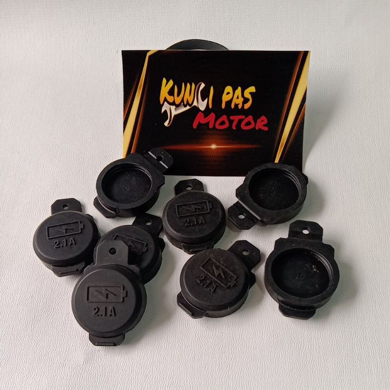 Jual Penutup Charger USB di Motor Tutup Casan HP Motor Scoopy PCX ...