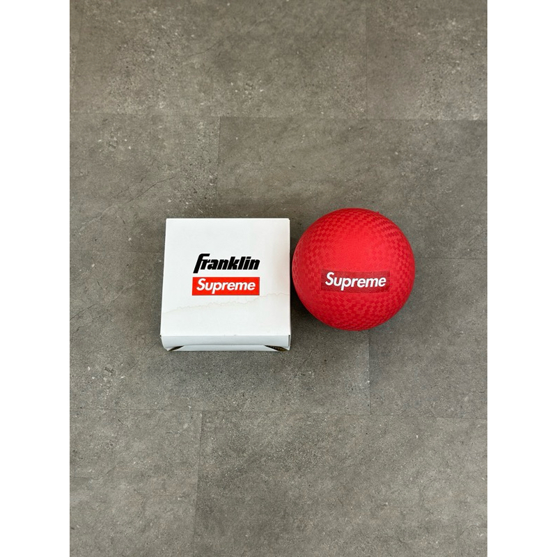 Jual Supreme x Franklin Ball Red 100% Original | Shopee Indonesia