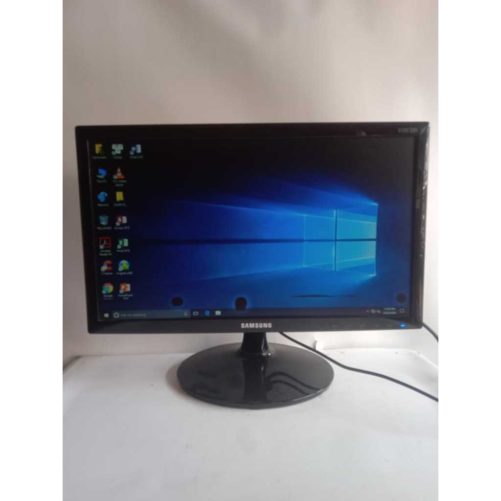 Jual lcd monitor samsung s19c150f kondisi minus layar tompel garis ...