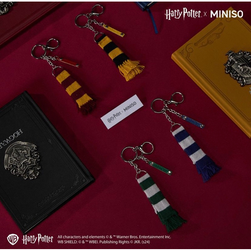 Jual Miniso x Harry Potter ‼️ Gantungan Kunci / Keychain Scarf Harry Potter Collections ...