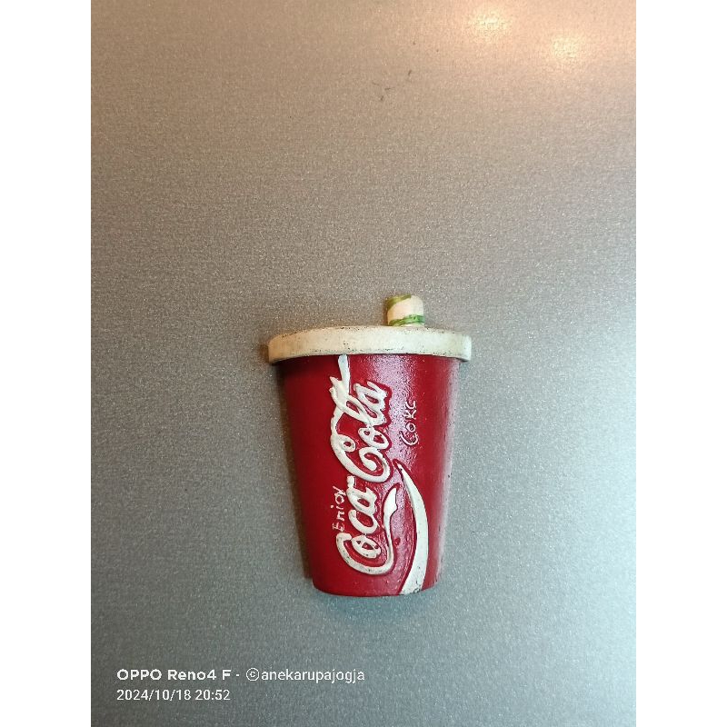 Jual tempelan magnet kulkas coca cola merah | Shopee Indonesia