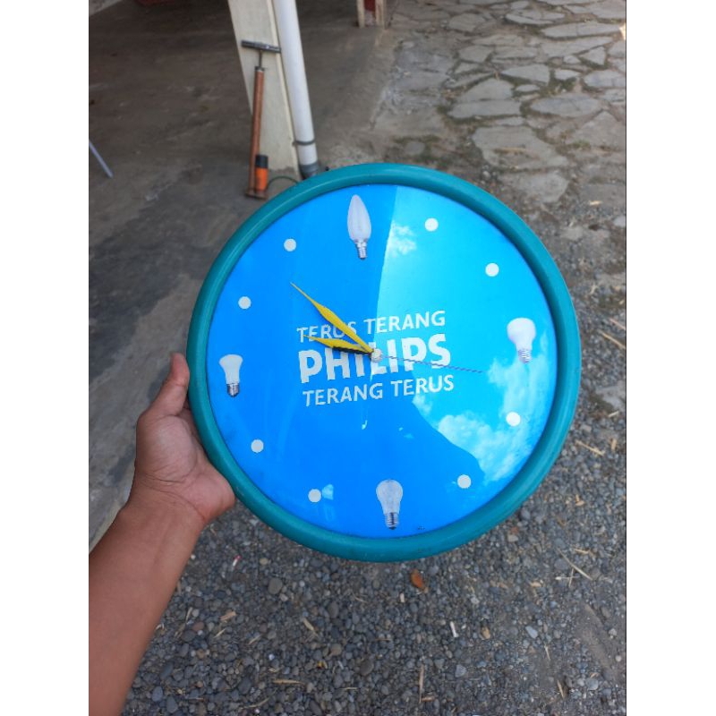 Jual Jam dinding Philips jadul nyala display unik | Shopee Indonesia