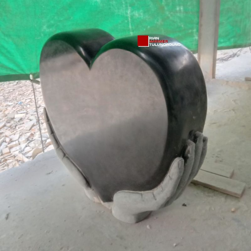 Jual Patung Love Besar Love Statue Scuplture batu andesit hitam ...